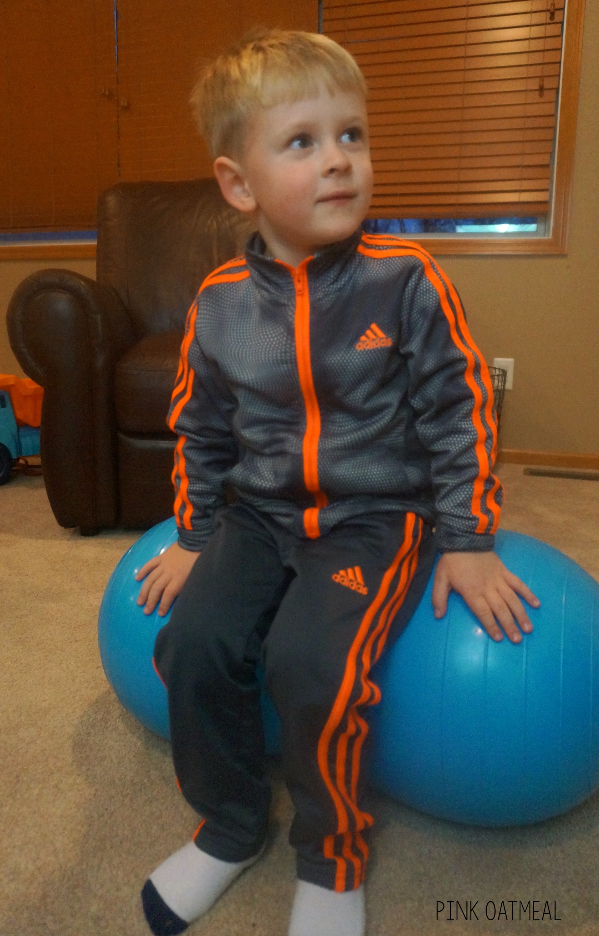 5 Fun Ways To Use an Exercise Ball For Strengthening - Pink Oatmeal